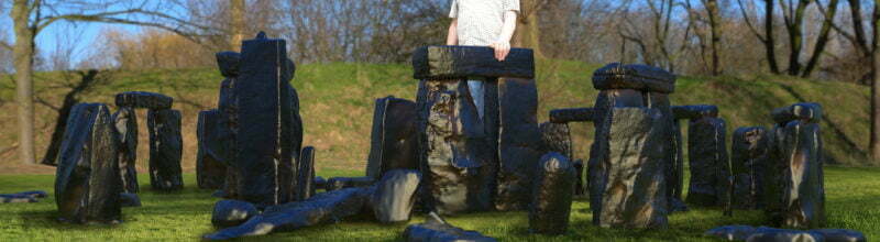 Models of Stonehenge: sizes for 76th and 35th scale replica miniatures